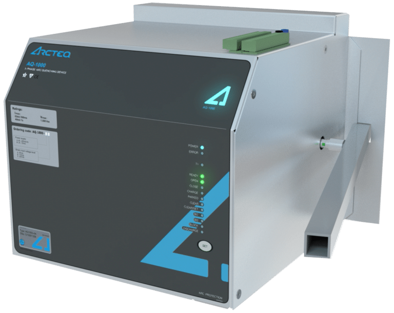 Arc quenching devices